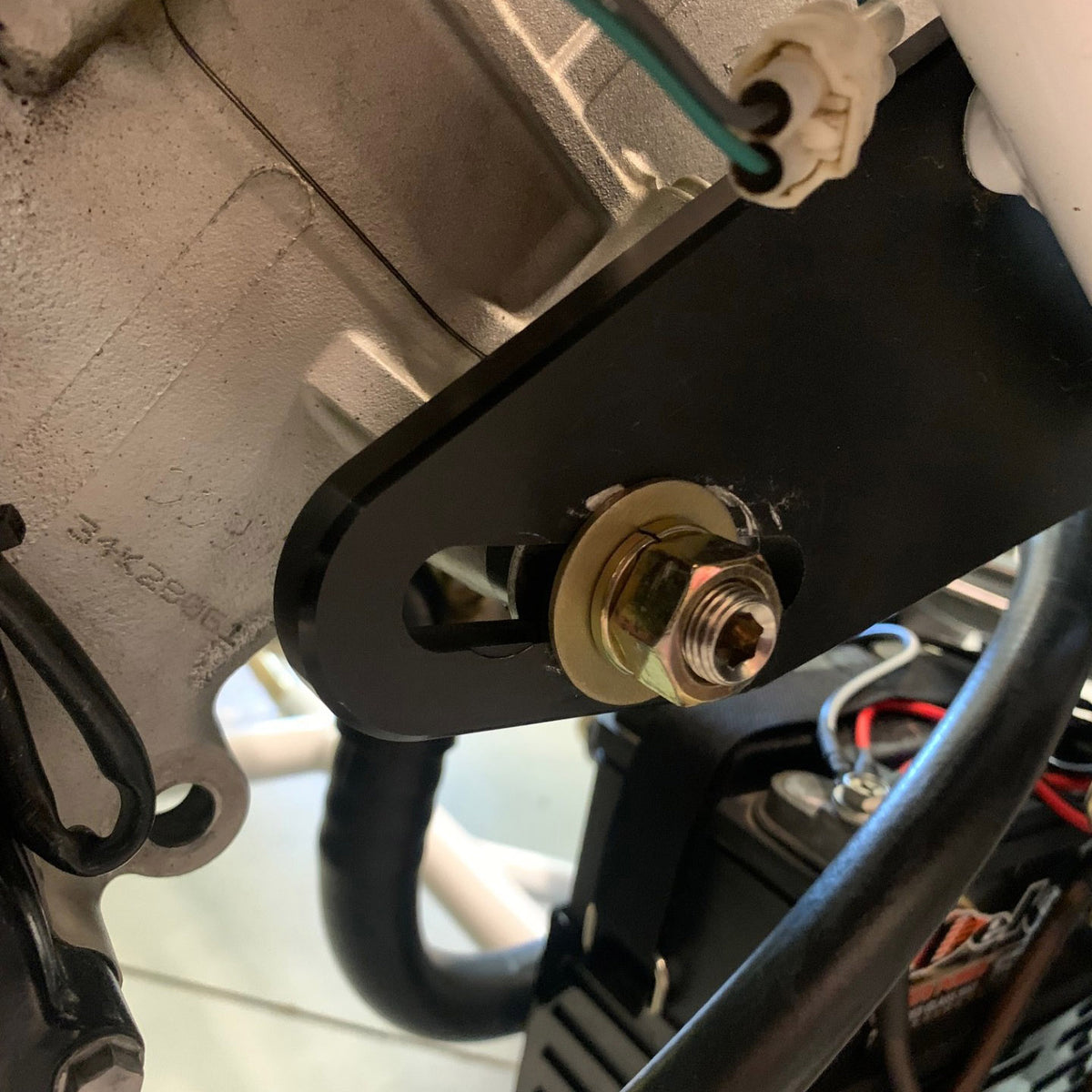 Suzuki Right Front Engine Stud Kit – ChainDrive Motorsports